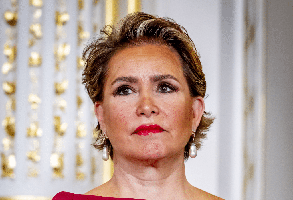 Paleispersoneel maar wat blij met vertrek van 'licht ontvlambare' María ...
