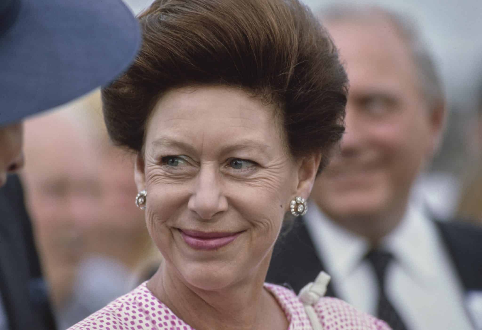 Alles over het bizarre liefdesleven van prinses Margaret, de zus van ...