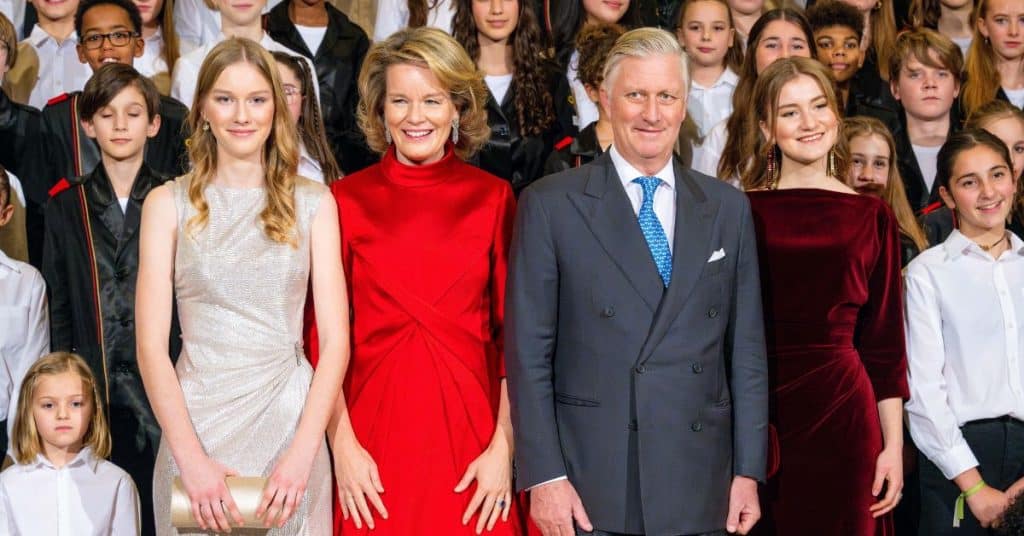 Filips kinderen openen vragenuurtje voor jarige koning